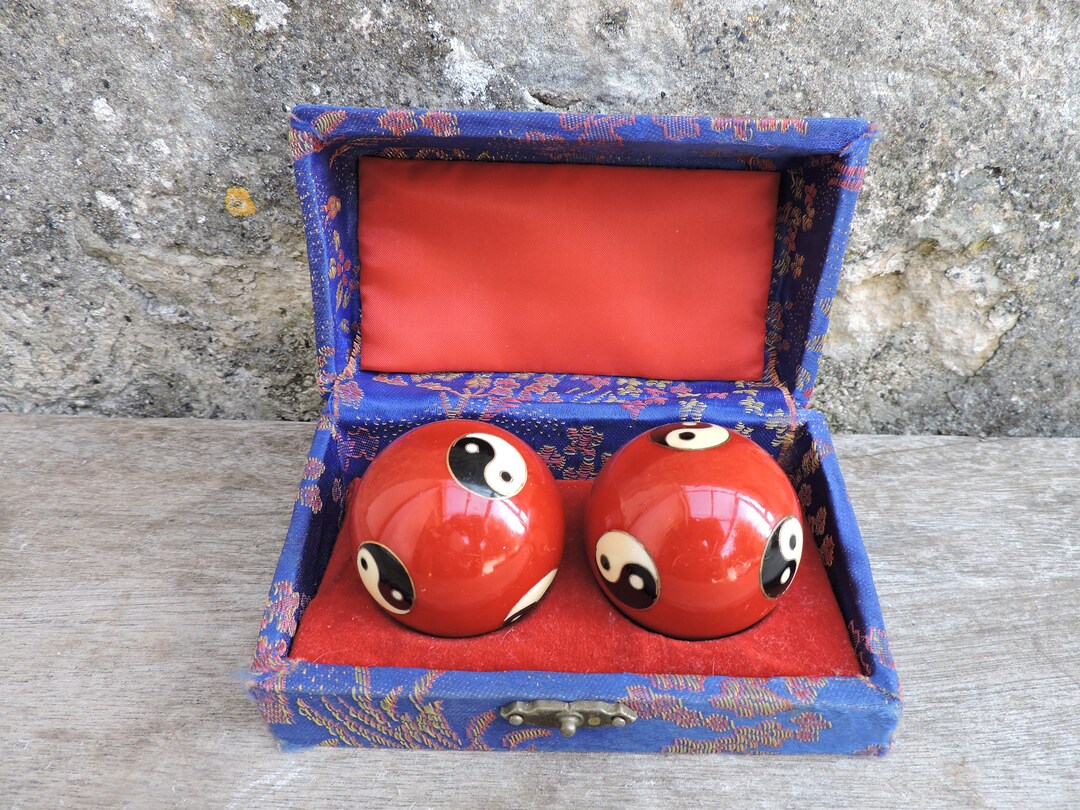 Set of Vintage Chinese Qi-gong Balls in Presentation Box, Baoding Balls ...