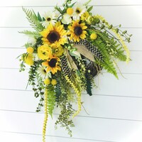 Unique Wreath - Etsy