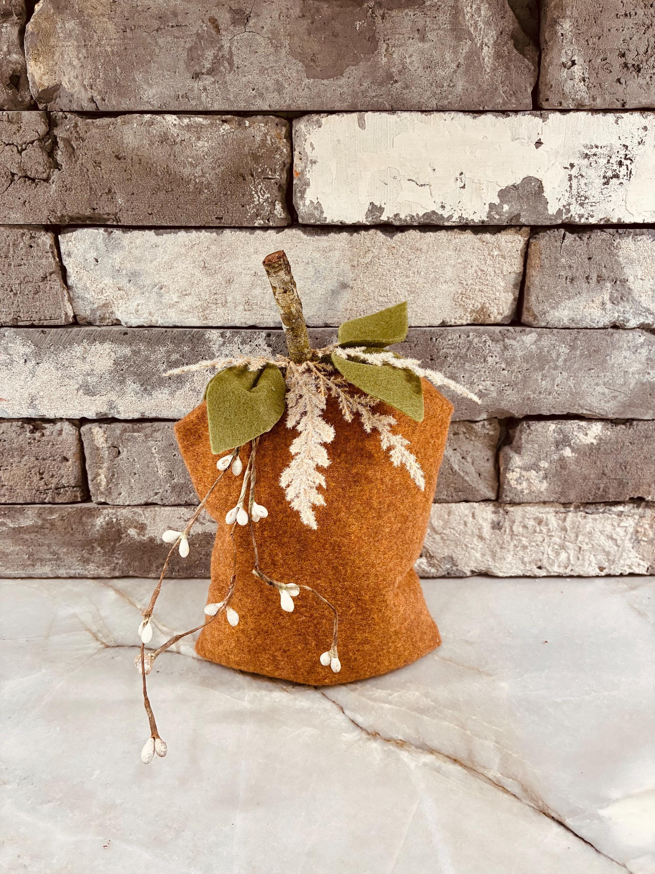 Felt Pumpkin Bowl Filler: Mini Fall Pumpkin Pillow Tuck - Etsy