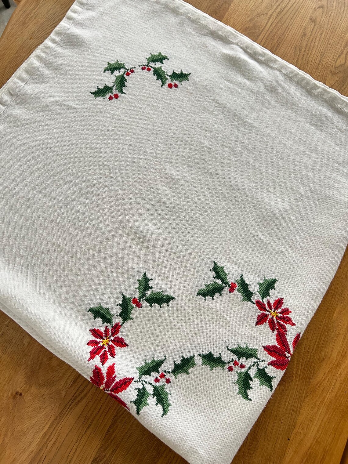 Vintage Christmas Embroidered Tablecloth – Red Poinsettia & Holly ...