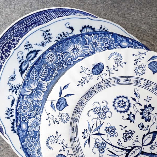 Vintage Blue White Dinner Plates - Etsy