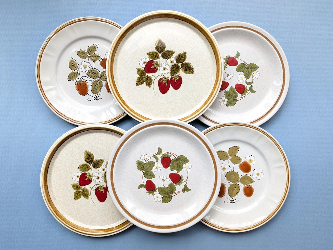 Set of 6 Vintage Strawberry Stoneware Dinner Plates, Sturdy Strawberry ...