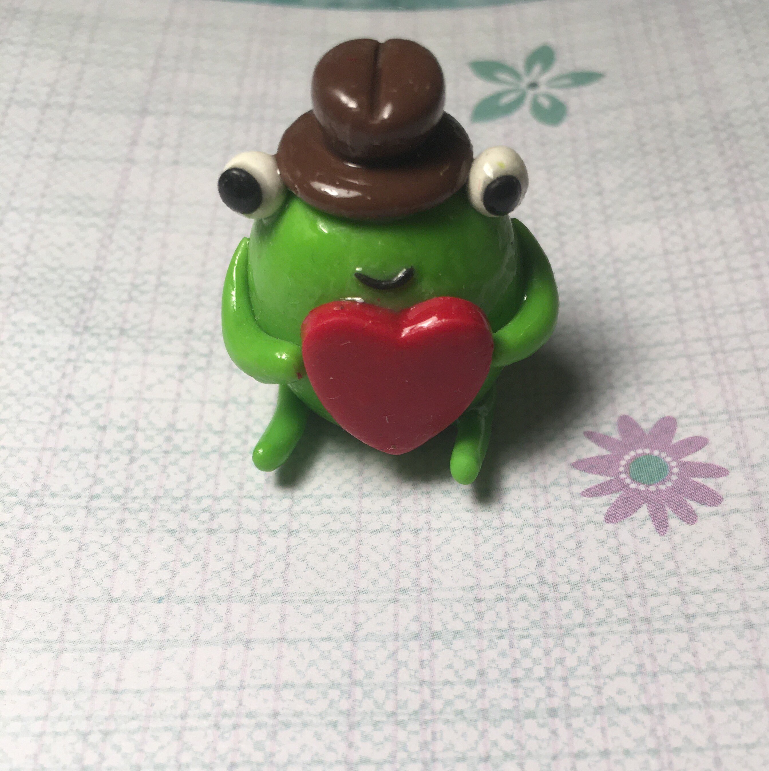 Clay Frog Holding a Red Heart and Wearing a Drown Hat Collectible - Etsy