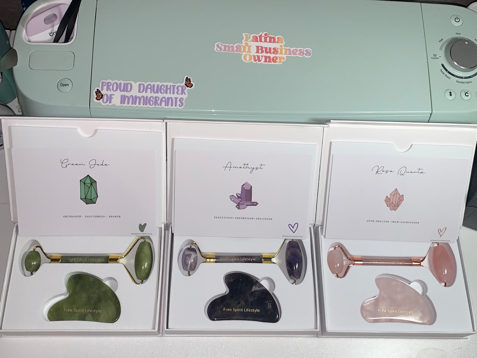 Jade Roller Gua Sha Set - Natural Stone - Face Roller Skin Massager for ...