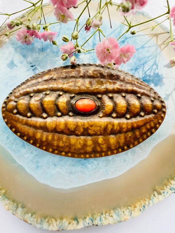 Antique Genuine Undyed Red Coral brooch. Rare antique… - Gem