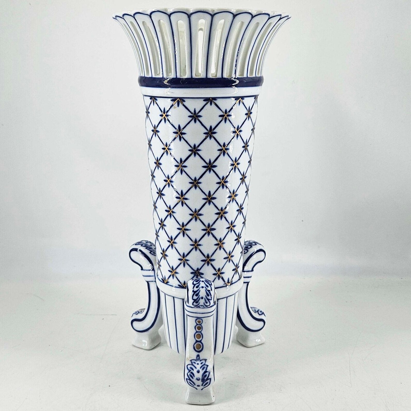 Vintage Bombay Reticulated Footed Blue White Tall Vase 12 - Etsy