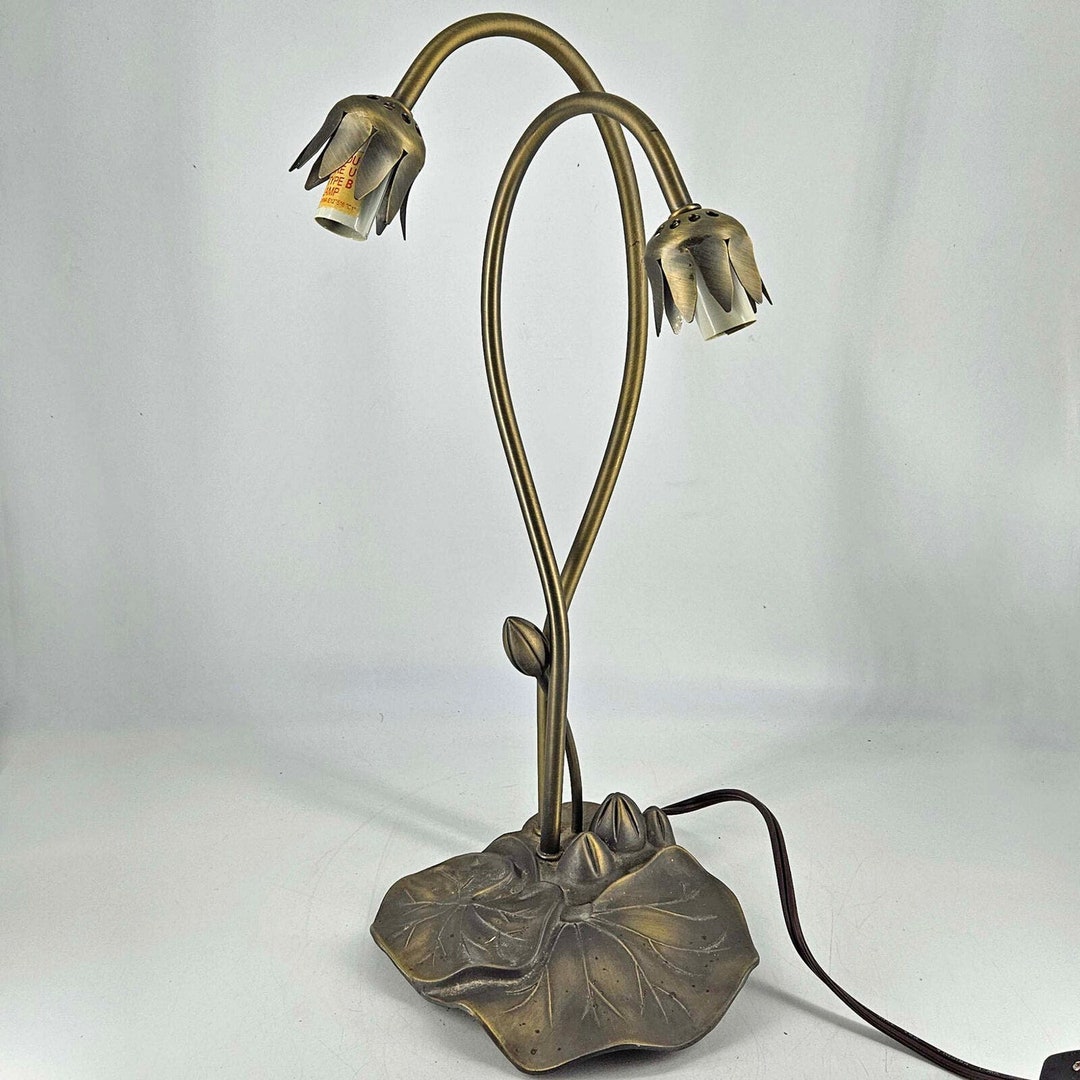 Vintage Art Nouveau Tiffany Style Lily Pad Table Lamp 2 Arm Tulip Etsy