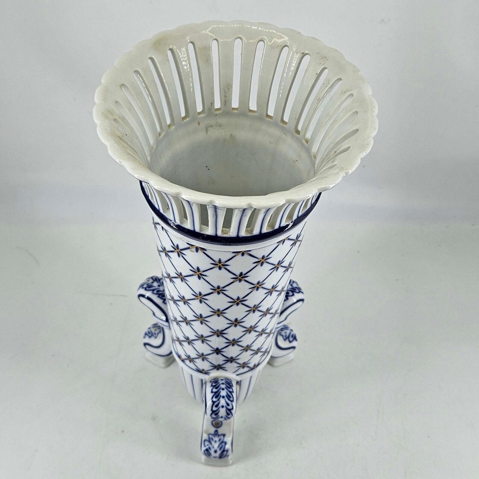 Vintage Bombay Reticulated Footed Blue White Tall Vase 12 - Etsy