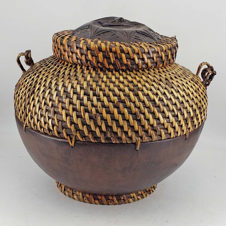 Vintage Lidded Primitive Rounded Boho Bohemian Basket W Carved Wood Sun ...