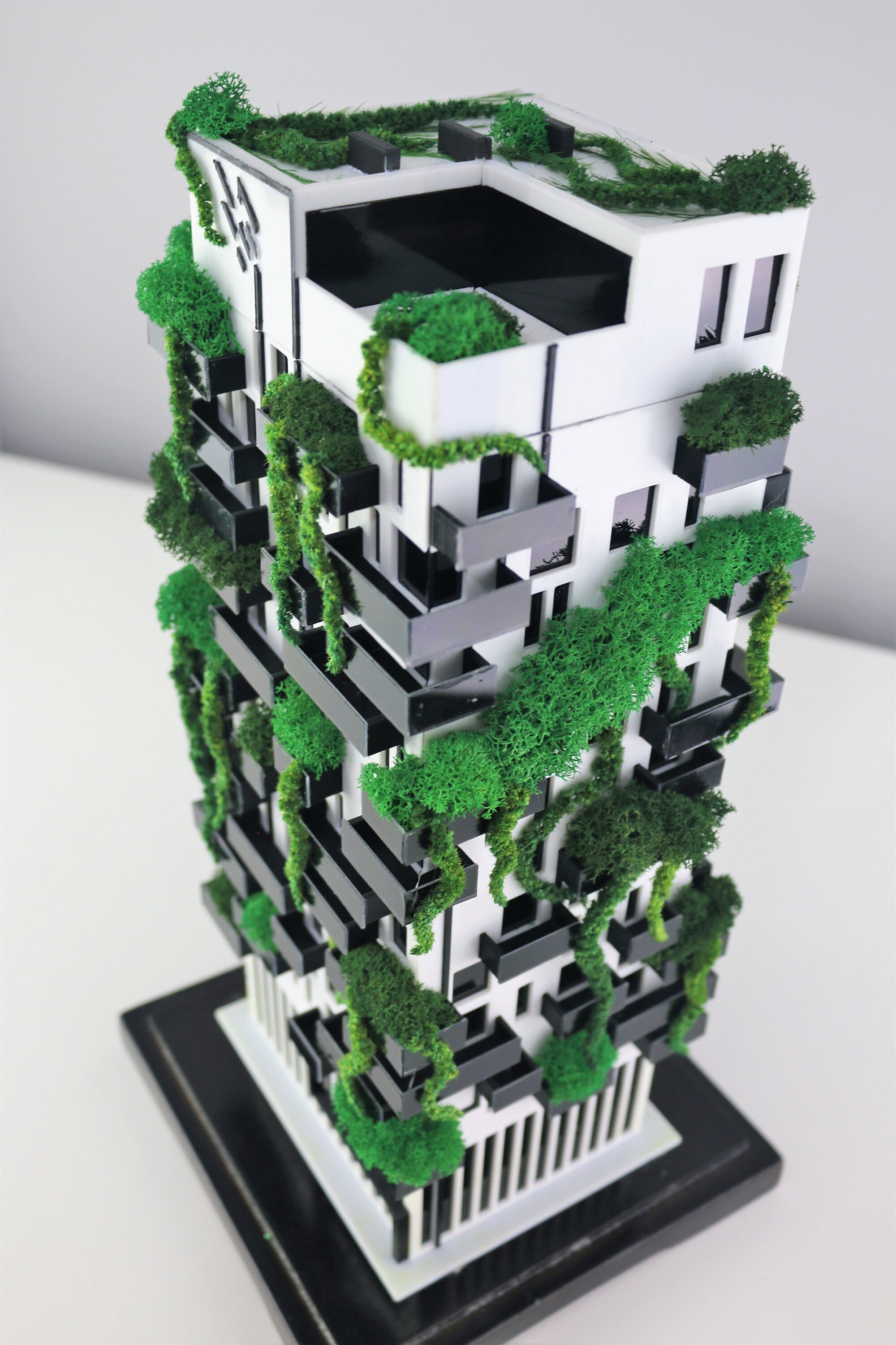Preserved Moss Skyscraper in a Terrarium by Skygardeen - Etsy