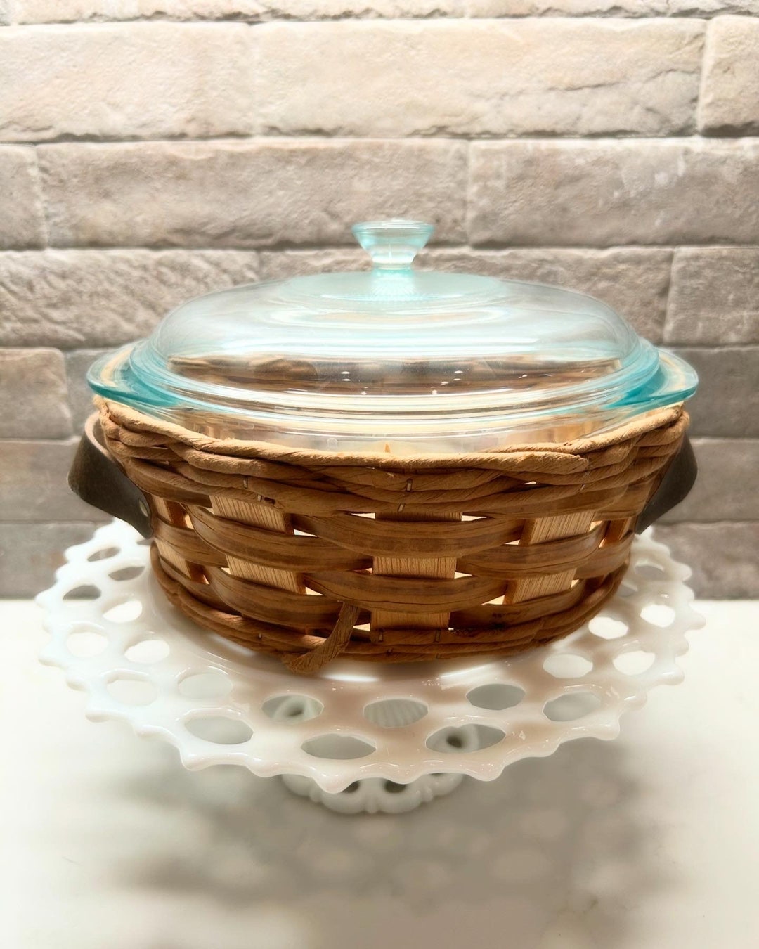Pyrex 024 Round Casserole Dish With Lid and Basket Holder - Etsy
