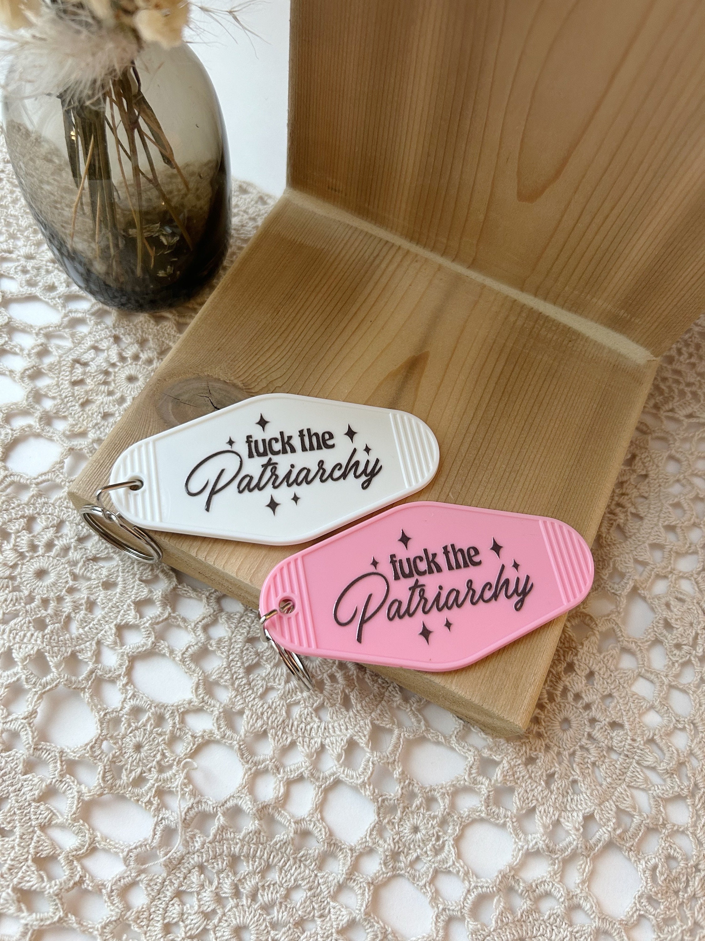 Motel Keychain Swiftie Keychains Gift Ideas Stocking Stuffer Taylor ...