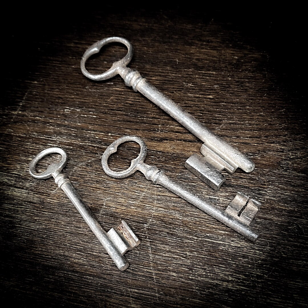 Set of 3 Antique Iron Keys | Old Keys | Collectible Keys | Old Key ...