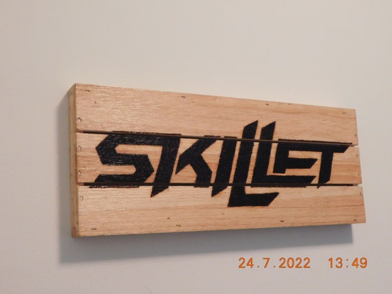Skillet Logo