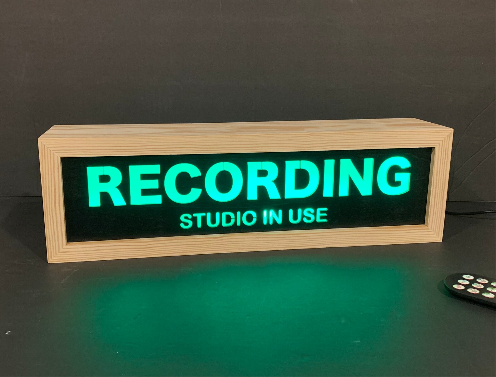 Recording SIGN Broadcasting Radio Networks Streaming Recording Night ...