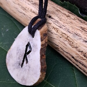 RAIDHO Viking Birth Rune Bone Amulet Rune Charm Pendant - Etsy