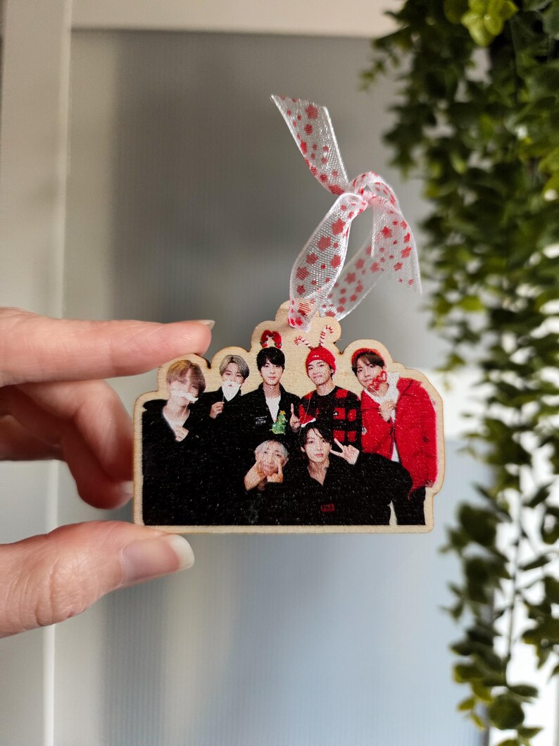 OT7 KPOP Wooden Christmas Tree Decoration - Etsy UK