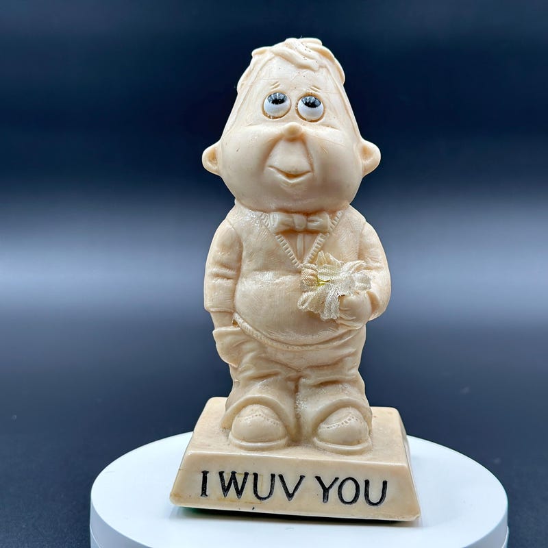 Wuv - Etsy
