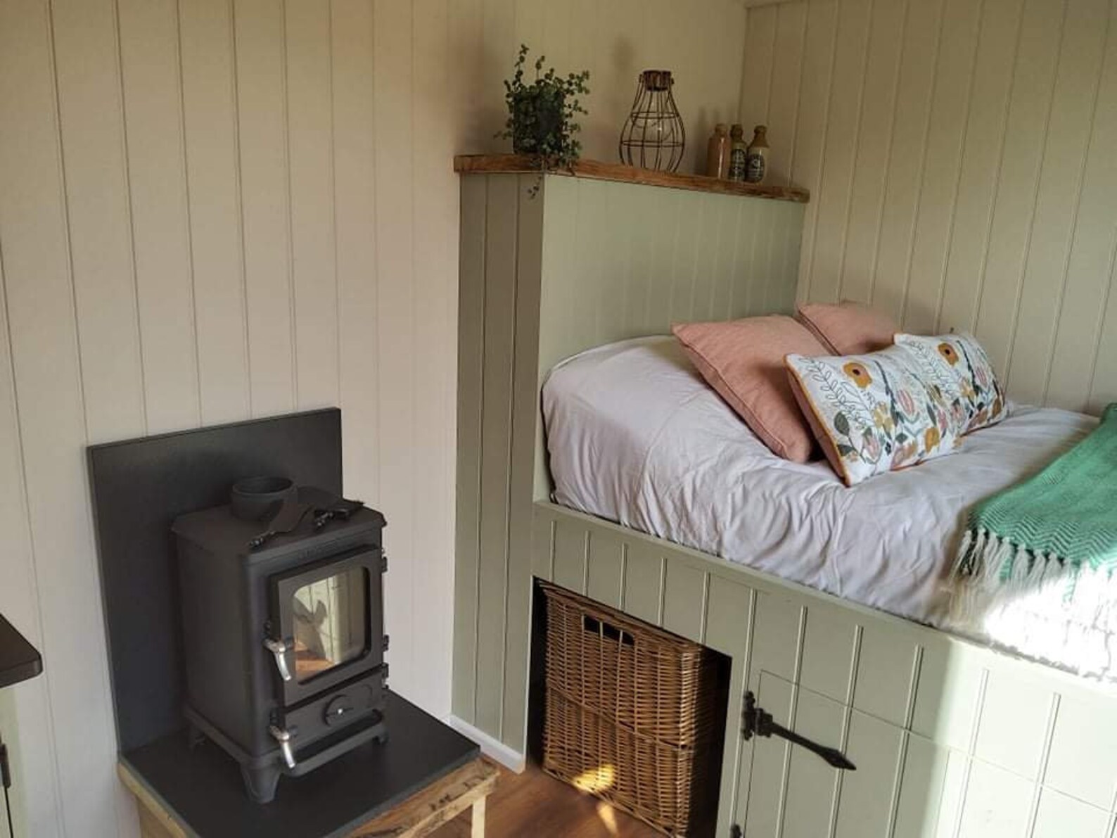 Bespoke Shepherds Hut Built to Order Please Read Details in Description ...