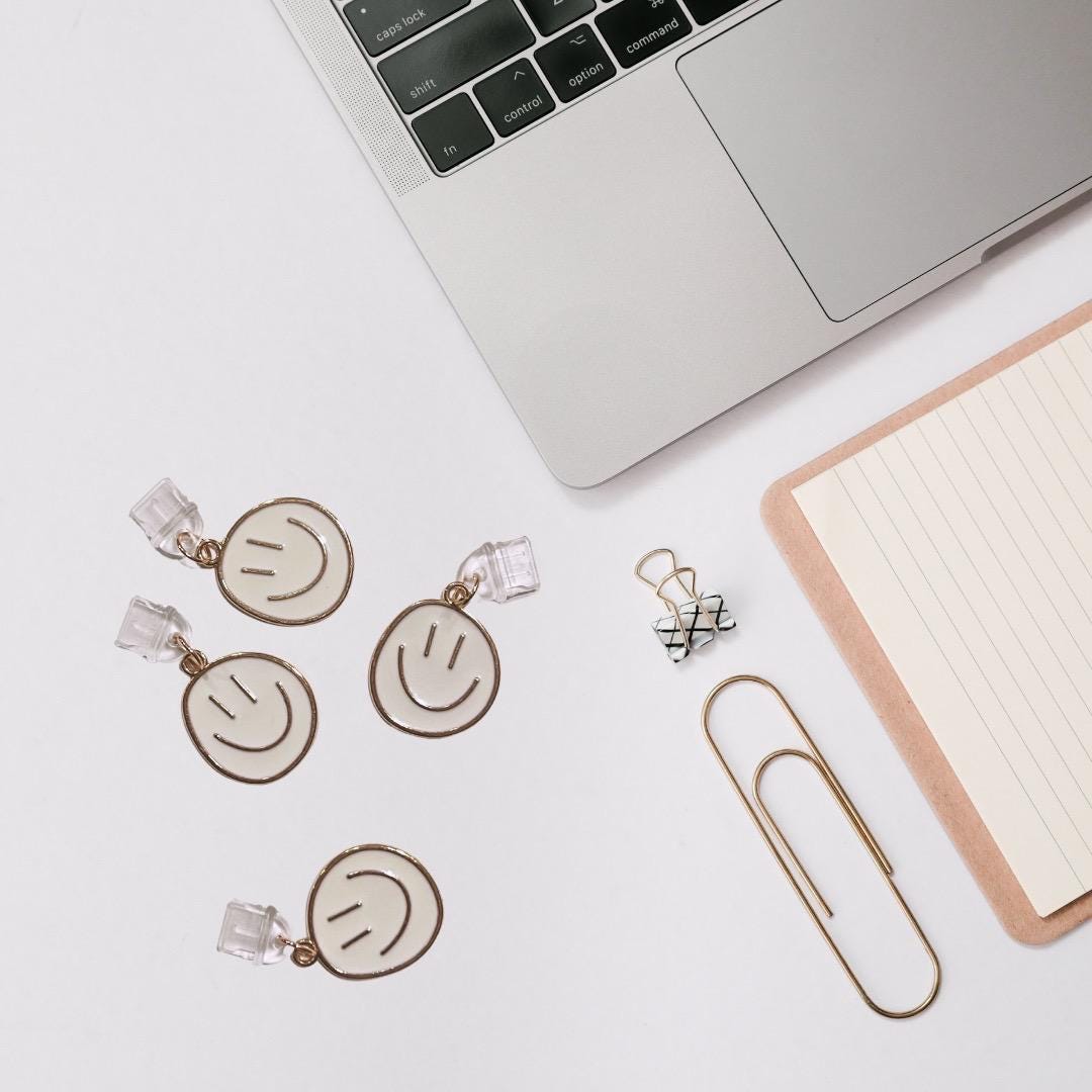 Smiley Dust Charms - USB-C - Etsy