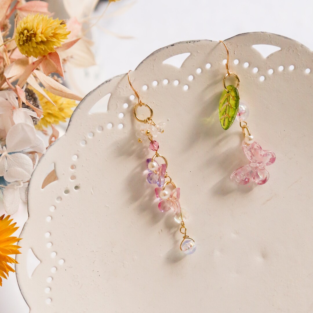Butterfly Chained Asymmetric Earring, Dangle Earrings, Resin Shell ...