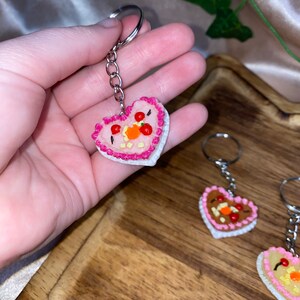 Mini Cake Keychain - Etsy