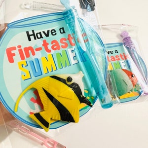 End of the School Year Classroom Gift With Fish Toys and Bubble ...