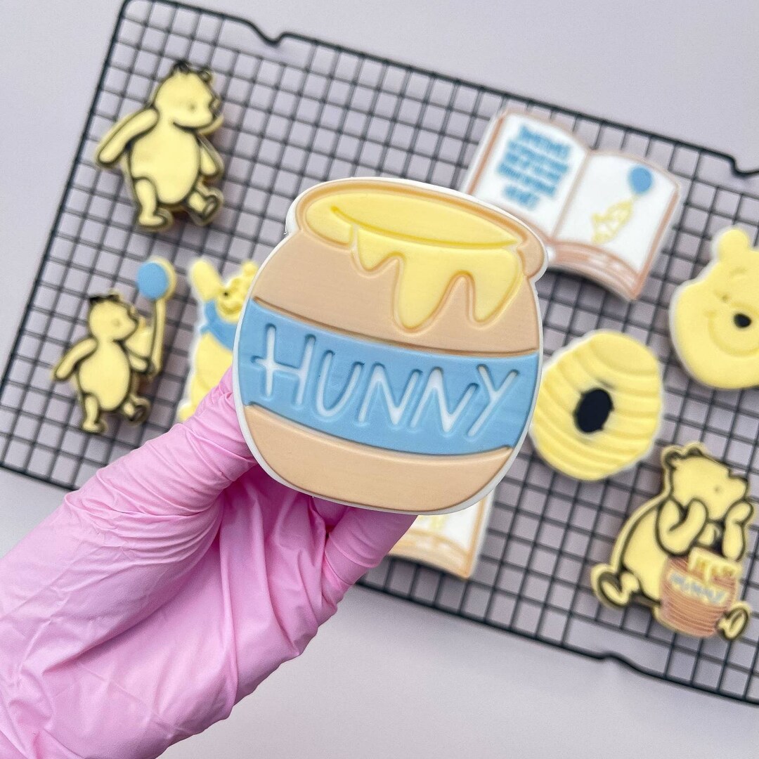 Hunny Embosser Fondant Stamp With Cookie Cutter - Etsy