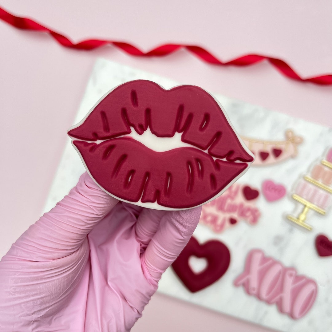 Emporte-pièce et tampon embosseur Kissing Mouth - Etsy France