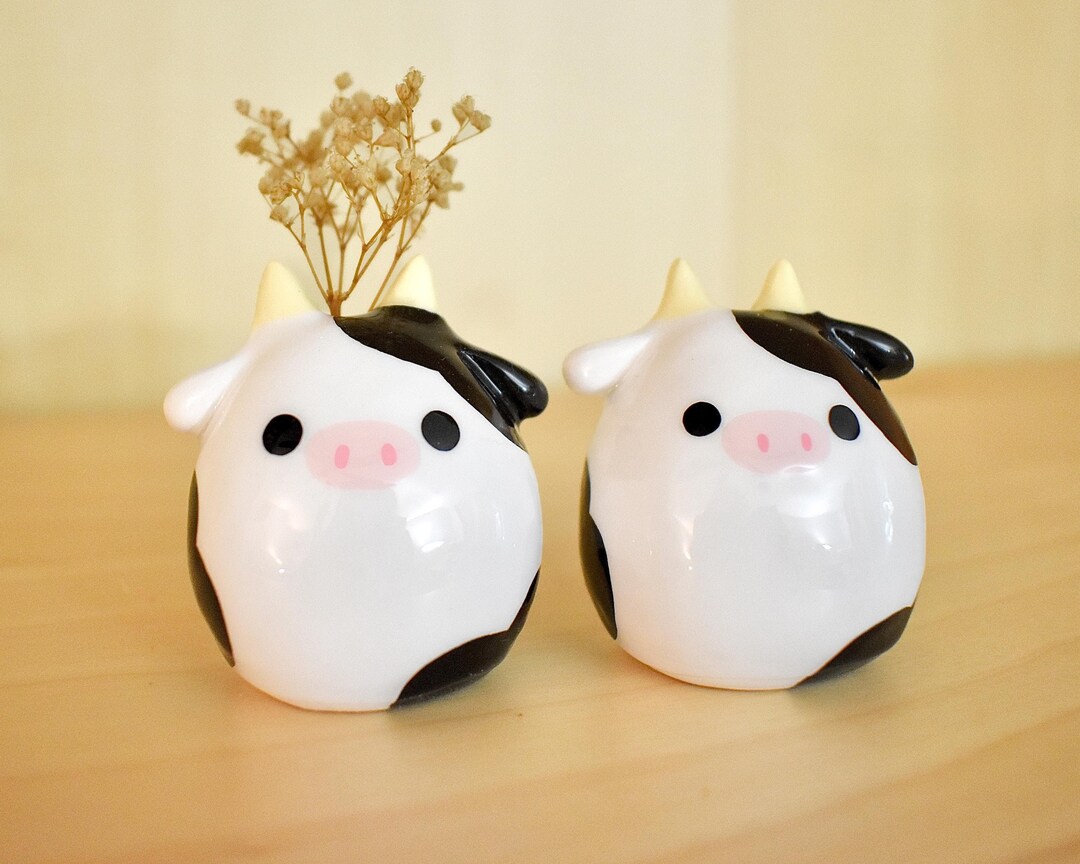 Mini Cow Vase | Chonky Animal Desk Friends | Clay Figurine | Mini Bud ...