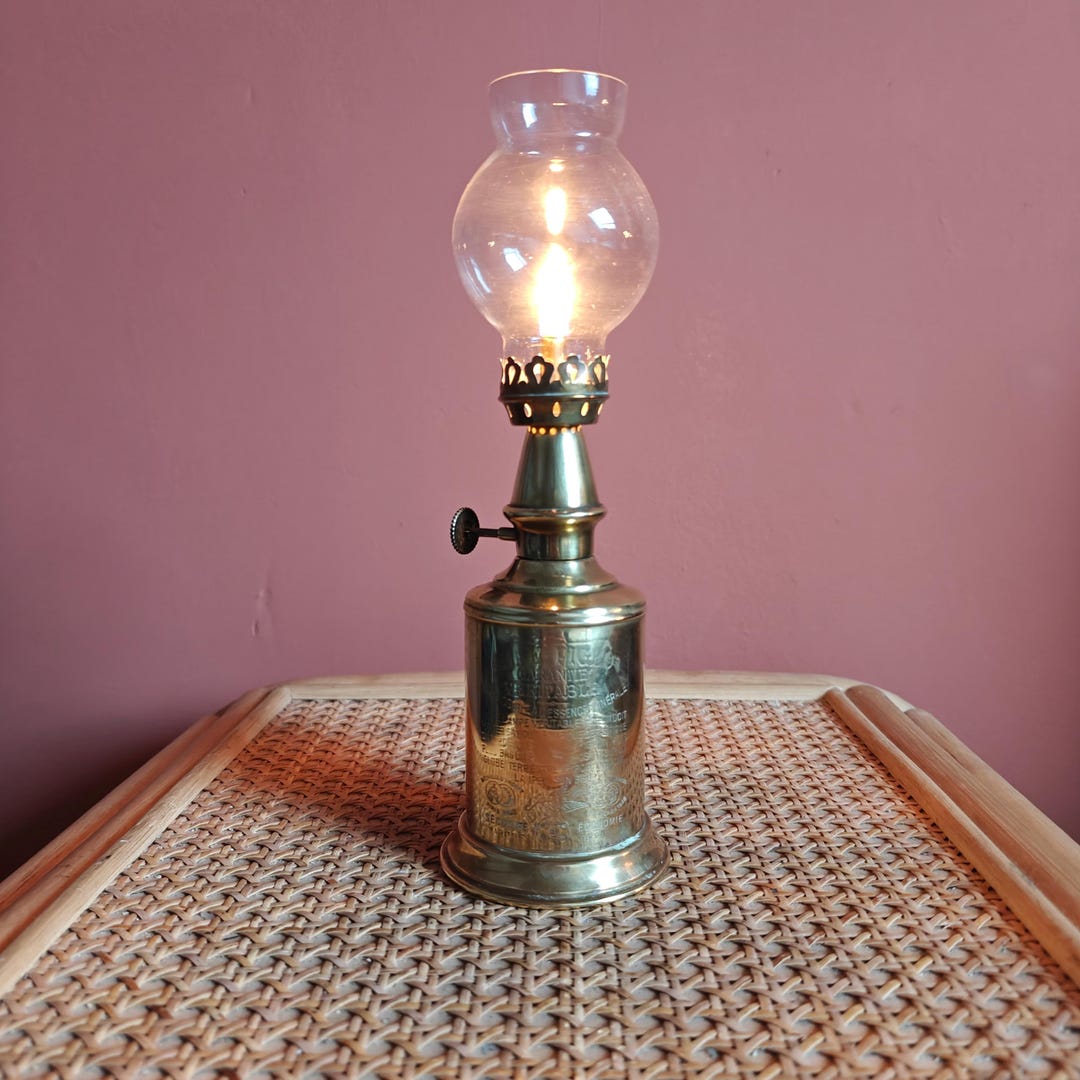 Special Vintage Oil Lamp, Pigeon Lamp, Fantastic Specimen, Very ...