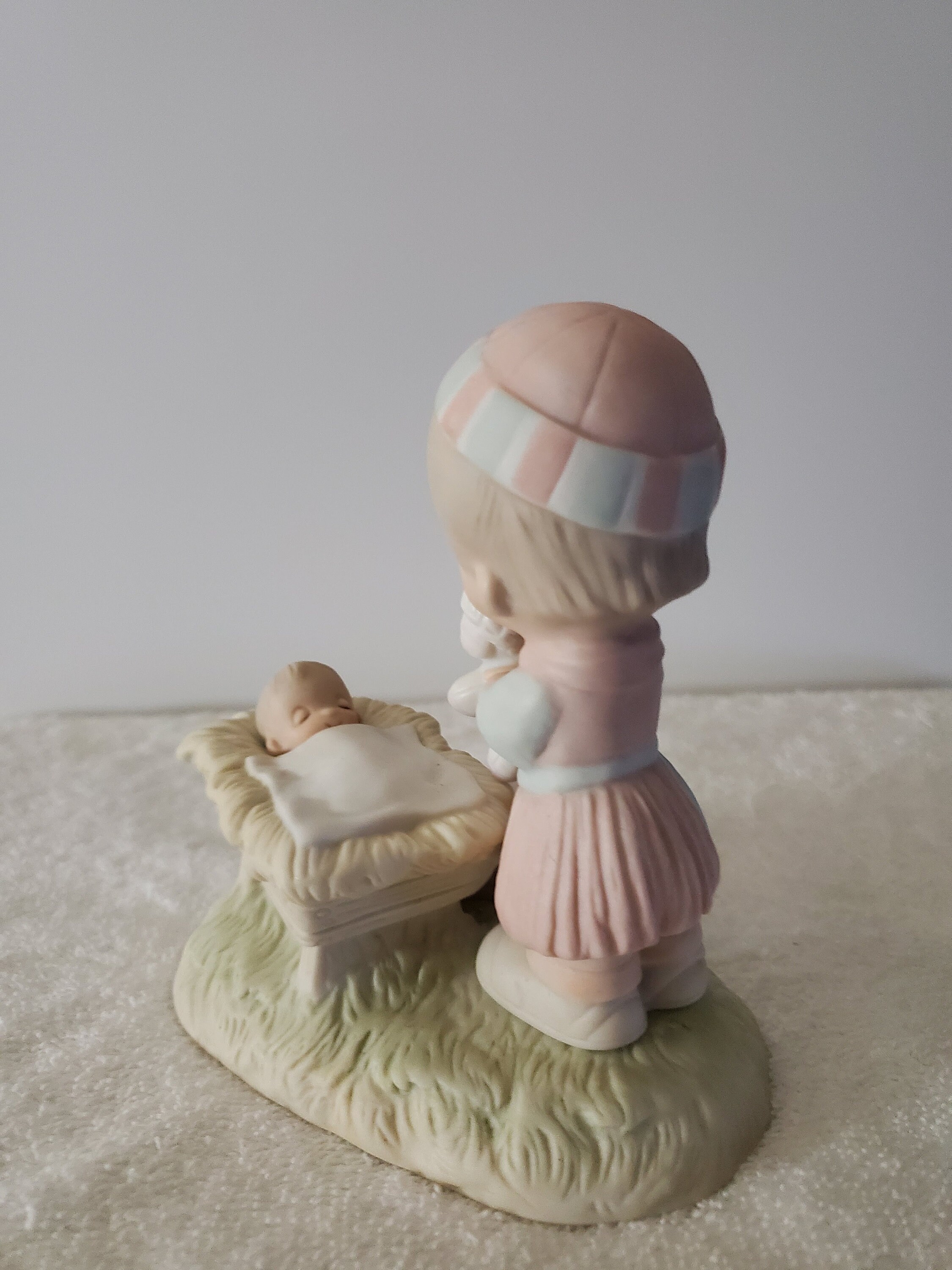 Vintage Precious Moments by Enesco 1979 - Christmas is A Time to Share ...