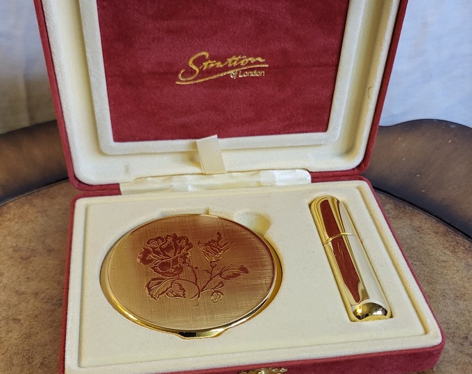 Vintage Stratton Compact Mirror, Perfume Atomiser With Floral Design ...