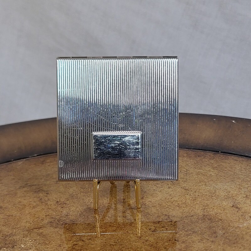 Vintage Compact - Etsy