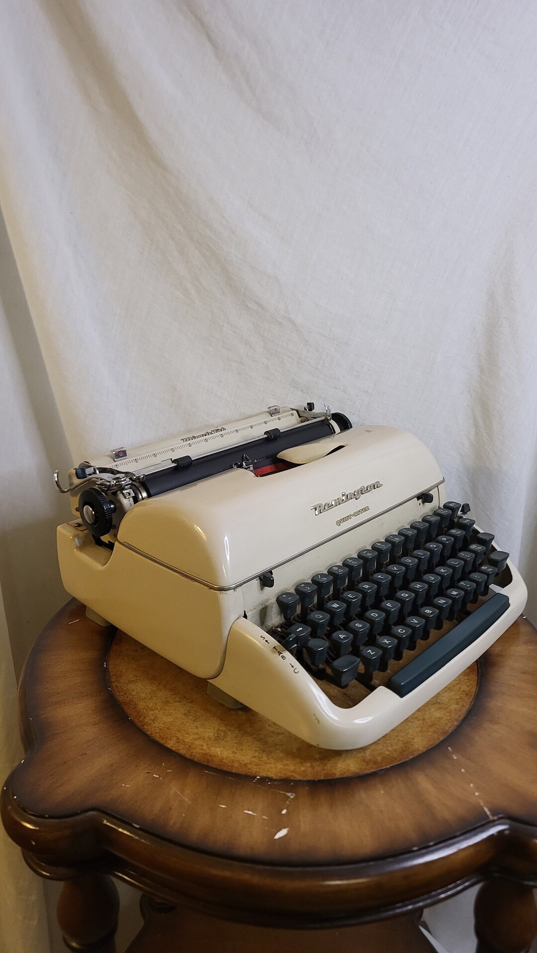 Vintage Remington Quiet Riter Miracle Tab Typewriter With Original Case ...