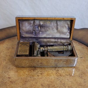 Vintage Wilkinson Sword Razor With Box and Spare Blades - Etsy