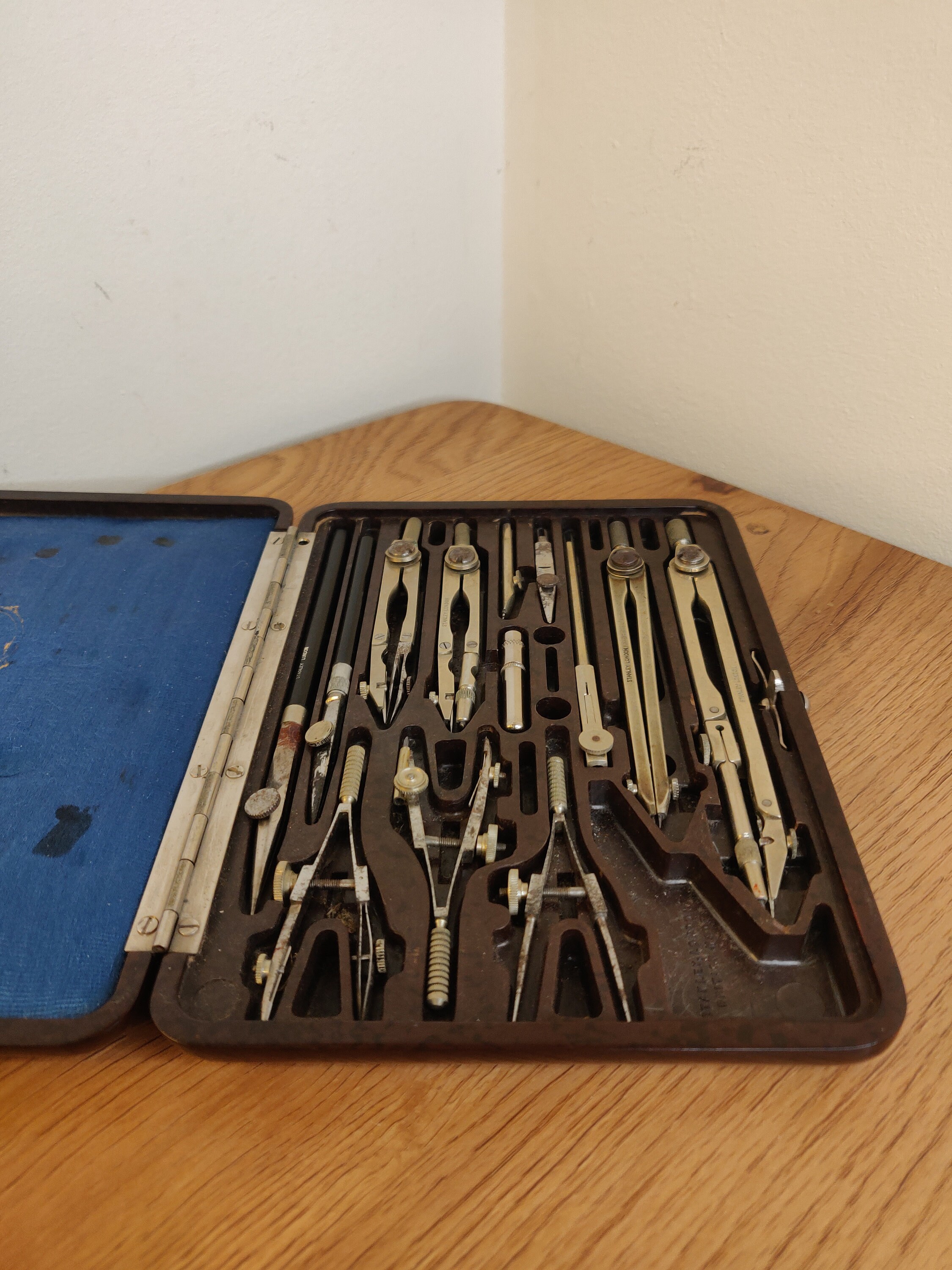 Stanley Thenical Drawing Set government Issue 1937 in Bakerlite Case - Etsy