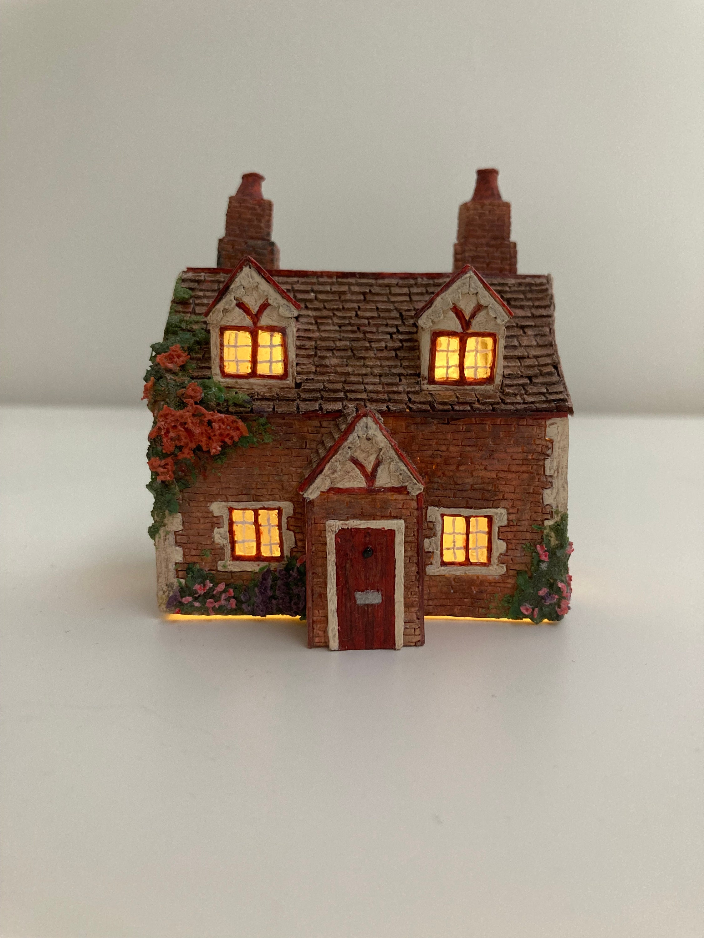 Miniature Light up House - Etsy