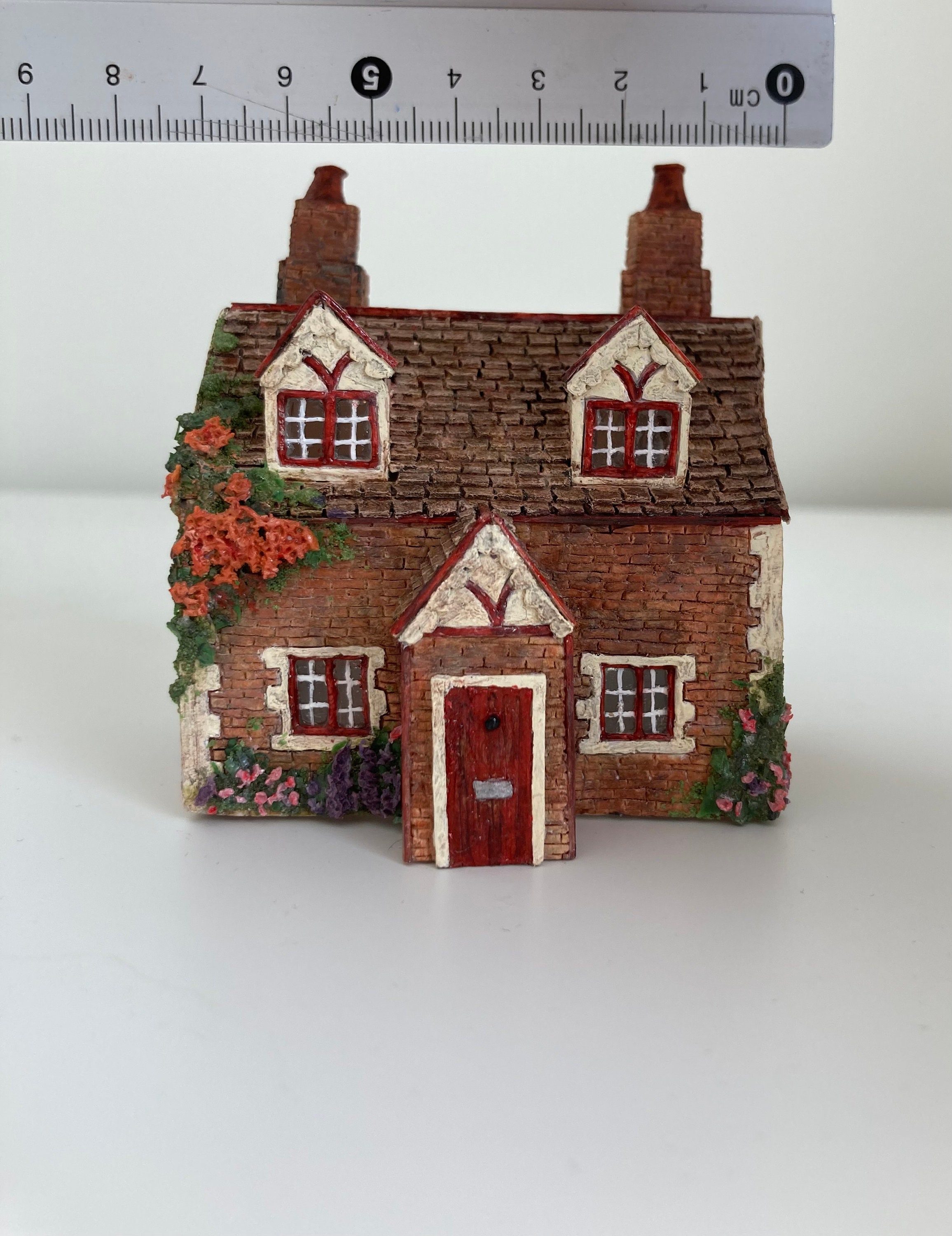 Miniature Light up House - Etsy