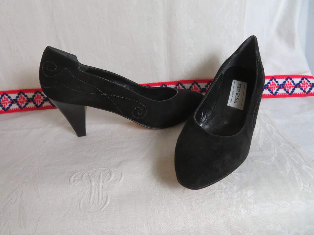 UNWORN Elsa Nucci Italy Suede Leather Embellished Pumps EU 37/US 6.5/uk ...