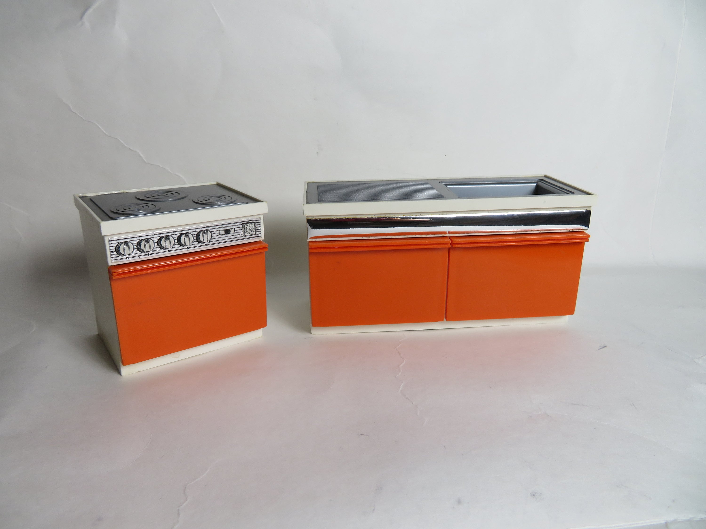 60s 70s Plastic Modella 1 Electric Stove With Pull-out, 1 Sink With ...