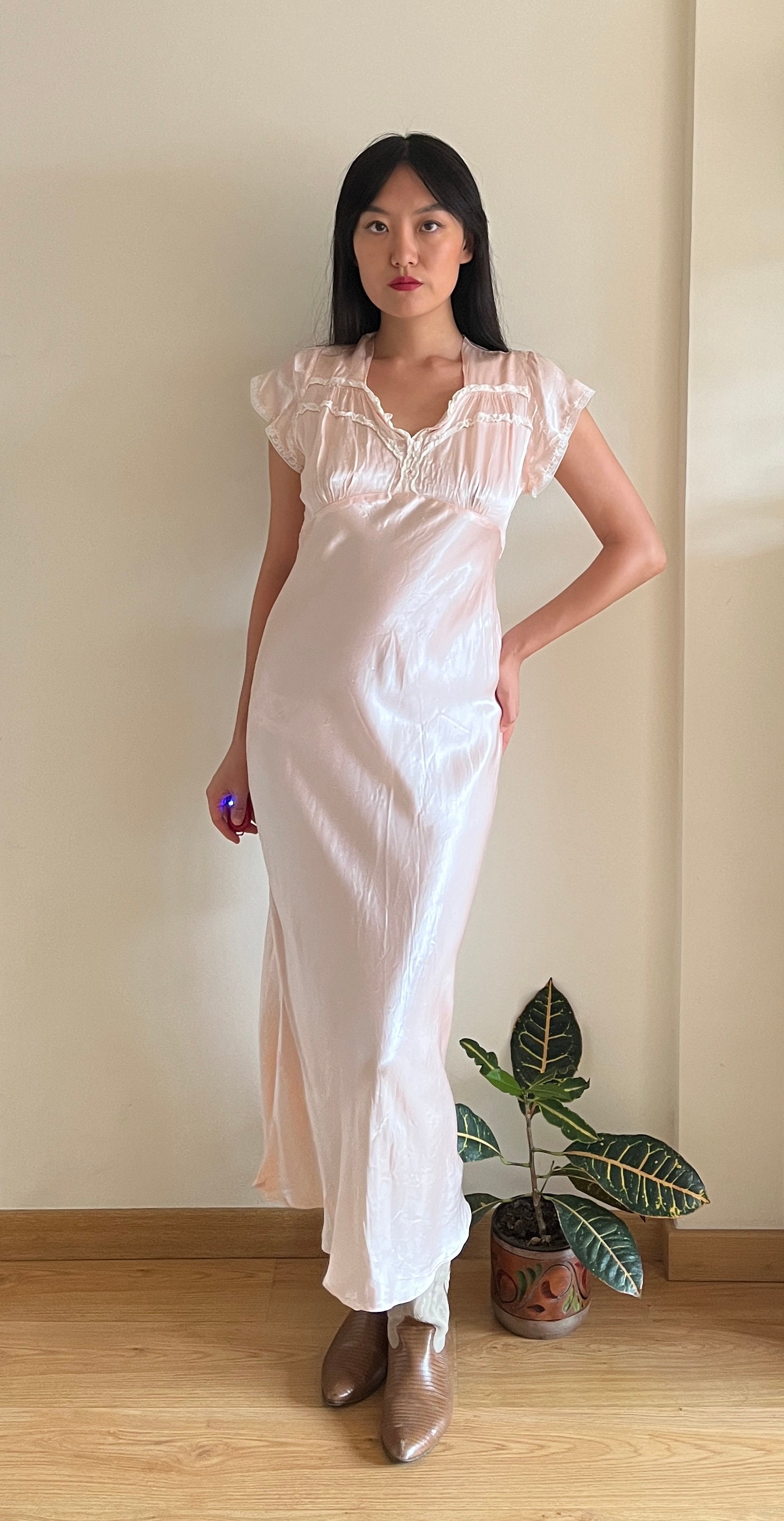 1940s Antique Pastel Pink Pure Silk Lace Bias Cut Embroidered Nightgown ...