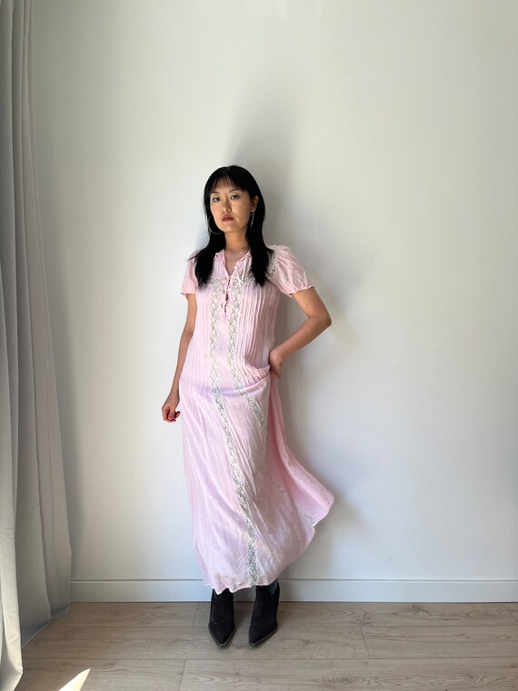 1940s Antique Lace Pastel Pink Rayon Embroidered Flor… - Gem
