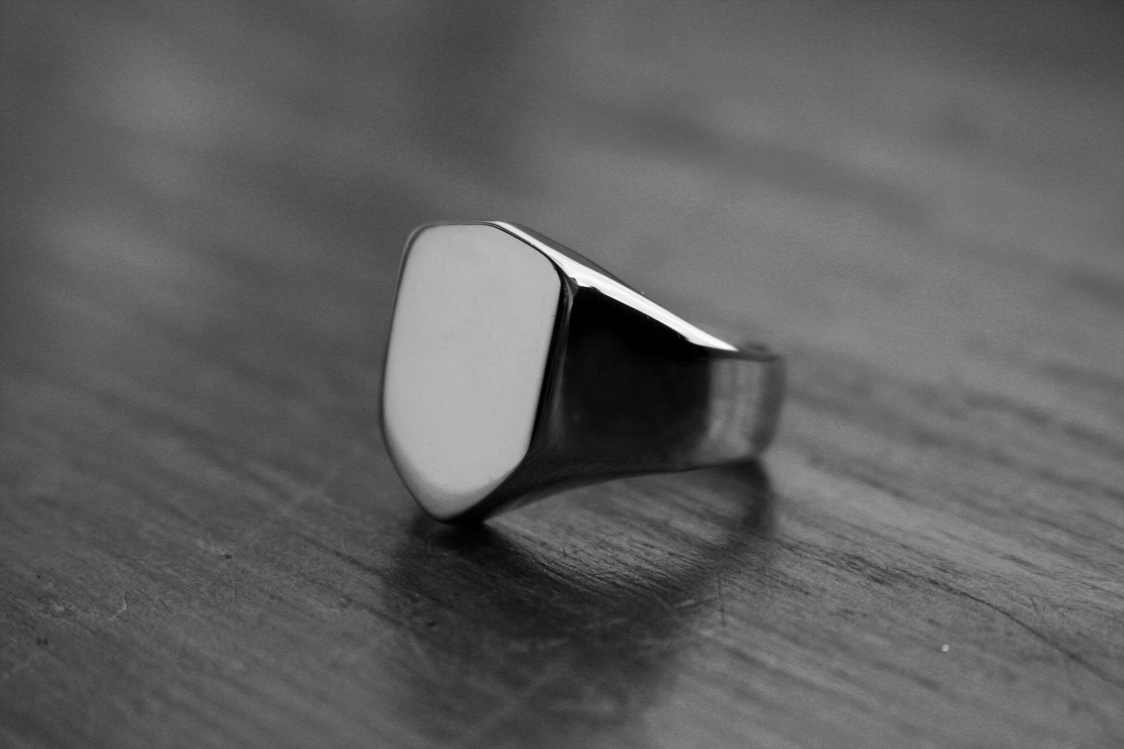 Shield Signet Ring - Etsy