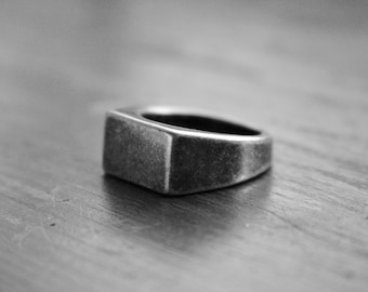 Antique Rectangular Signet Ring - Etsy