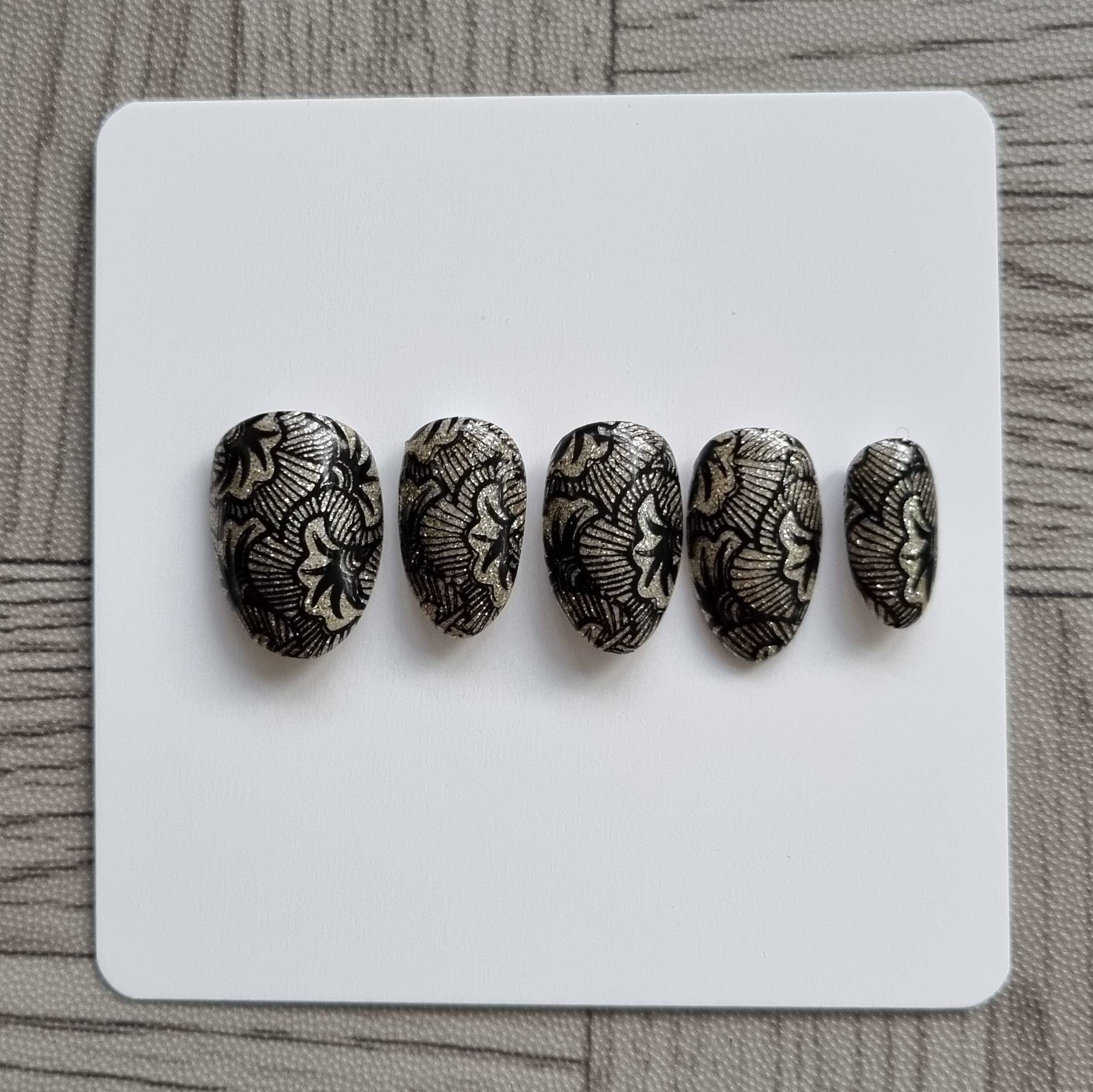 Gold Short Almond Nails .black Short Nails Other Shapes Are Available ...