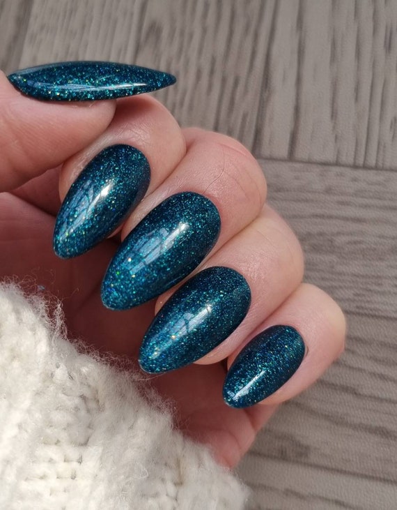 Teal Glitter Acrylic Nails