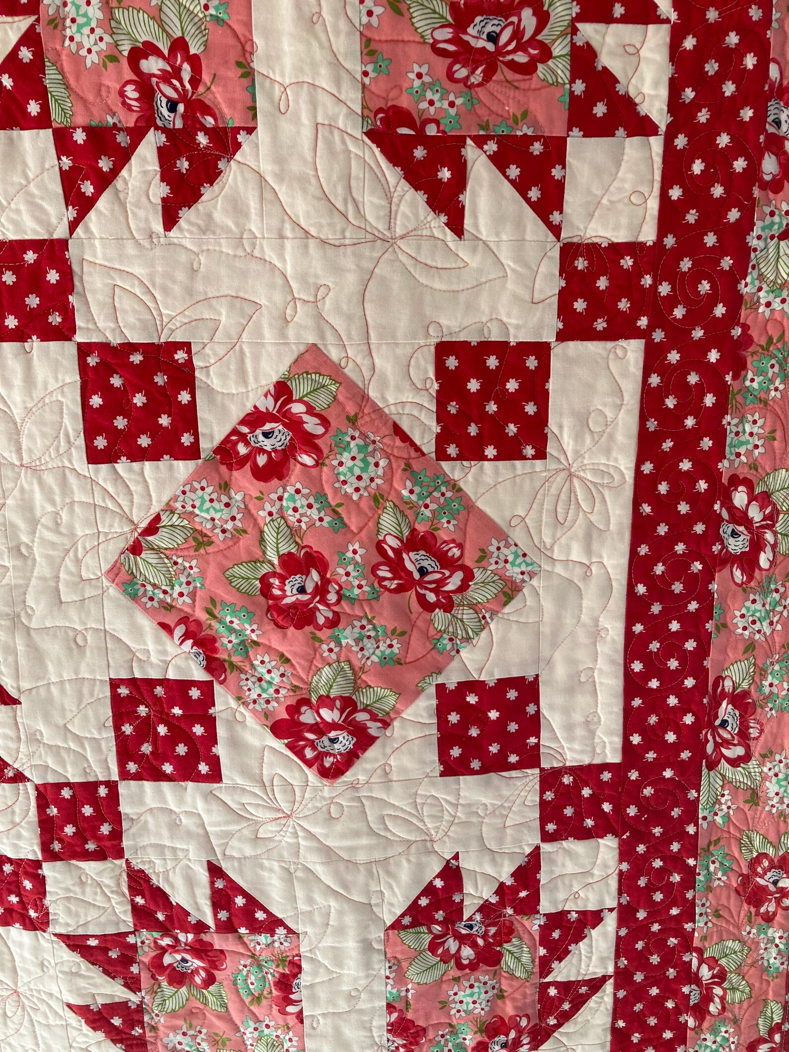 Red Bear Claw Quilt, Patchwork Quilt, Traditional Quilt, Lap Quilt, Red ...