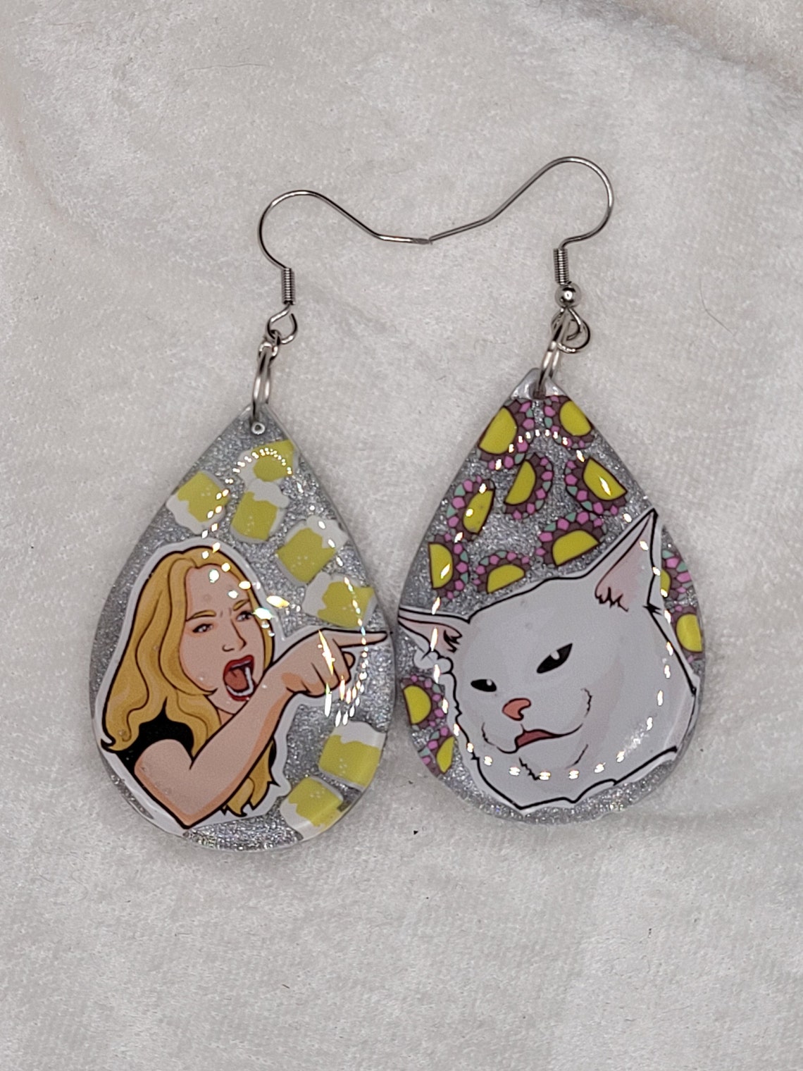 Cat Meme Earrings - Etsy