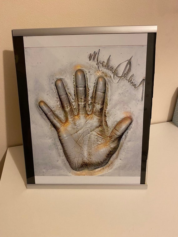Michael Jackson Hand Size
